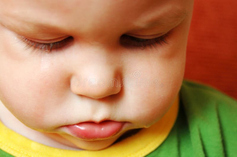 Bebê triste de grito foto de stock. Imagem de gritar, infeliz - 6267592