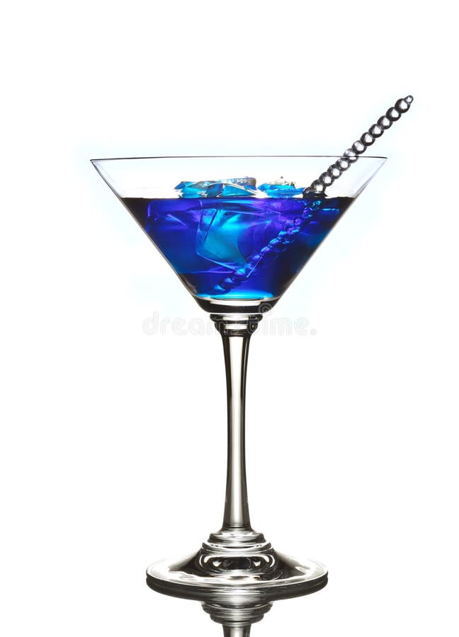 Bebida Azul Del Coctel De CuraÃ§ao Foto de archivo - Imagen de hielo ...