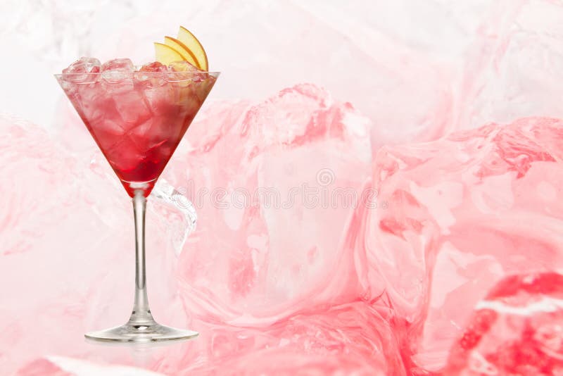 Bebida Cosmopolita Do Cocktail Imagem de Stock - Imagem de cosmopolita ...