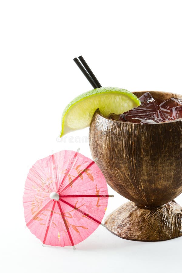 Bebida del coco imagen de archivo. Imagen de tropical - 33516671