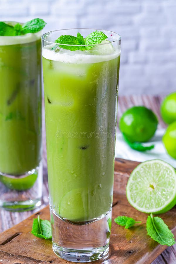 Bebida verde matcha detox imagen de archivo. Imagen de oriental - 202284809