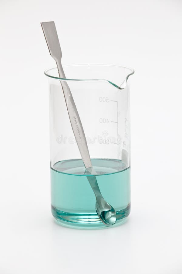Becher De Laboratoire Avec La Solution Verte. Image stock - Image du ...
