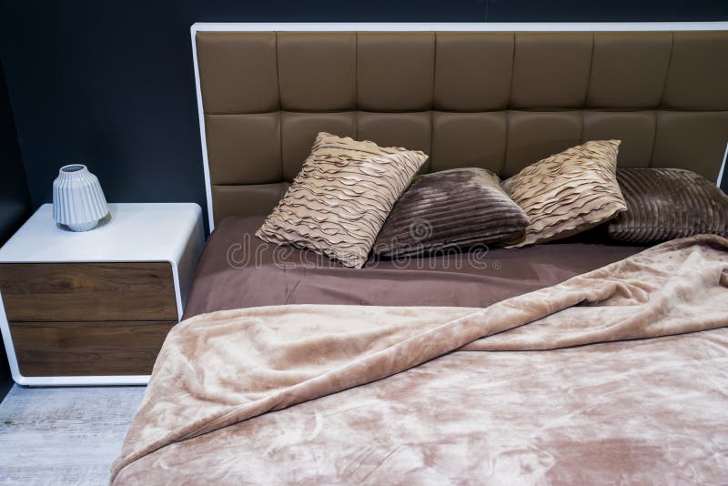 Pillows Samples for Furniture Stock Image - Image of home, gold: 181319053