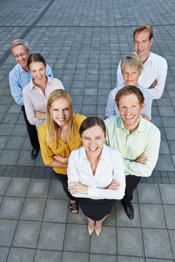 Dynamisch team stock afbeelding. Image of vrienden, kaukasisch - 38536457