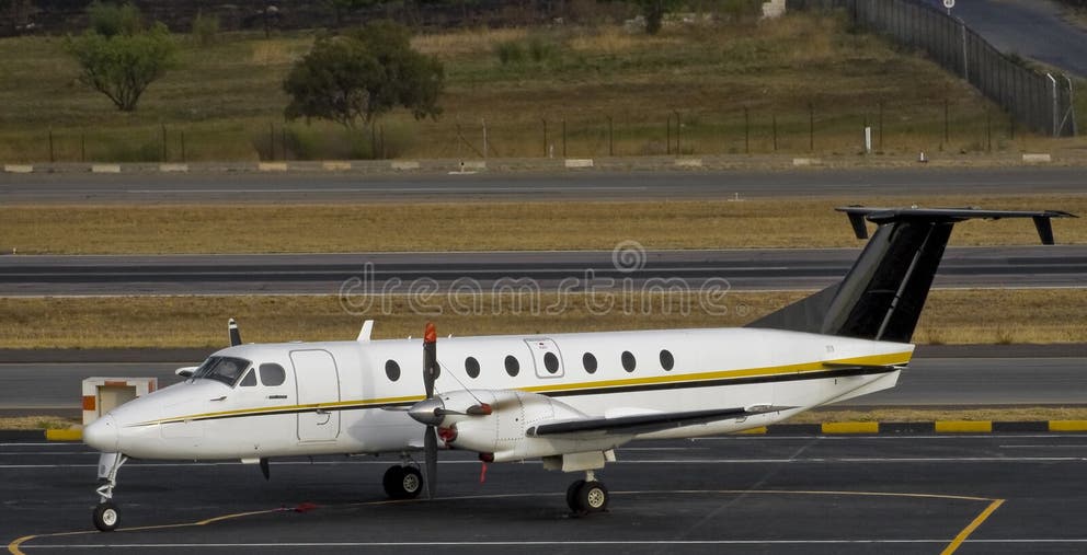 Beechcraft 1900 Stock Photos - Free & Royalty-Free Stock Photos from ...