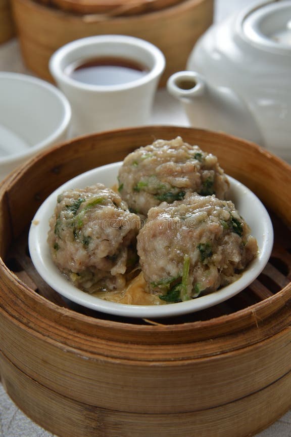 Beef Ball Dim sum stock photo. Image of bamboo, steamer - 85065172