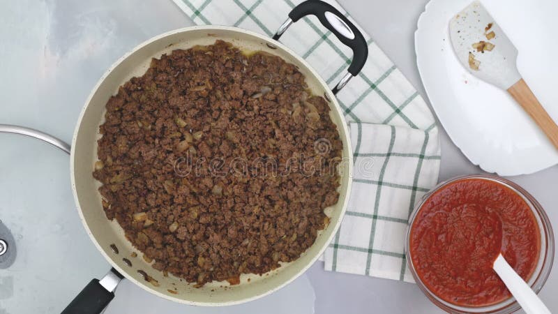 Beef Lasagna Step by Step Preparation Process. Assemble the Lasagna ...