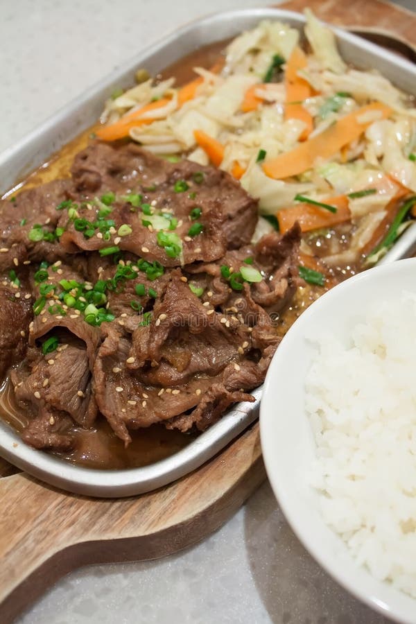 Beef with Vegetables Teppanyaki Stock Photo - Image of cuisine, japan ...