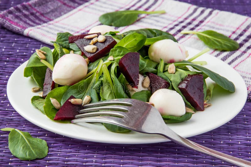 Beetroot Salad with Mozzarella Stock Image - Image of colorful, healthy ...