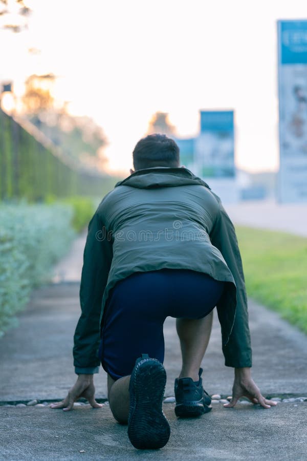 Beginners with Physical Energy and daily Routine Healthy Men Exercise ...