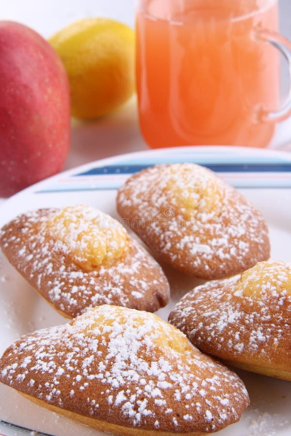 Beignets Avec Des Fruits Image. Image: 5496199