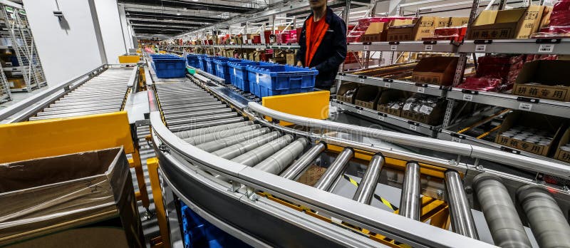 BEIJING, CHINA - JUNE 03, 2019: Modern Automation of Warehouse ...