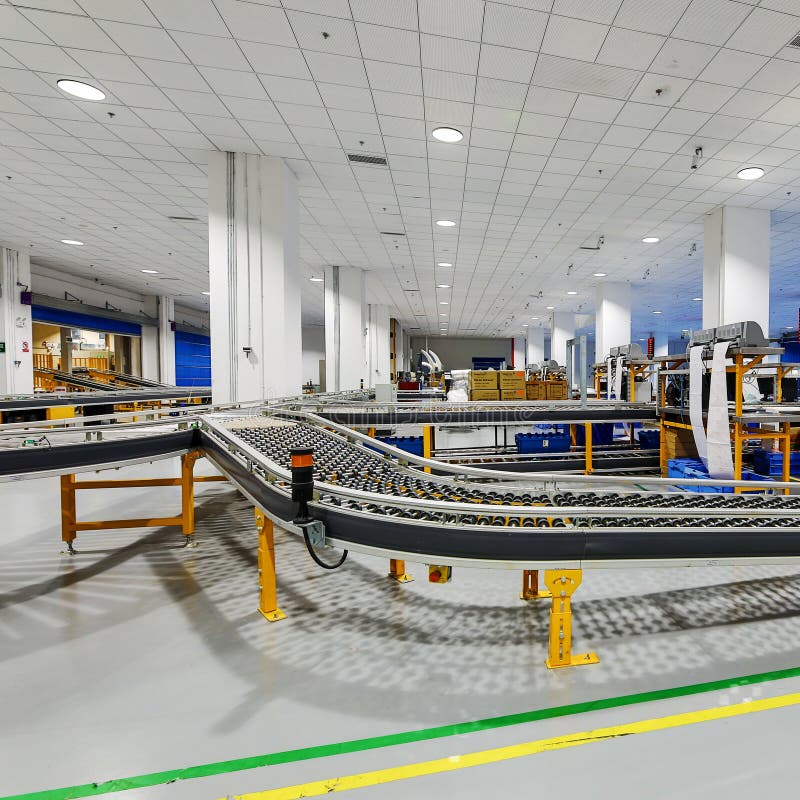 BEIJING, CHINA - JUNE 03, 2019: Modern Automation of Warehouse ...