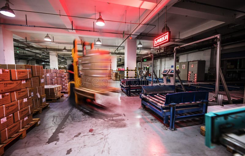 BEIJING, CHINA - JUNE 03, 2019: Modern Automation of Warehouse ...