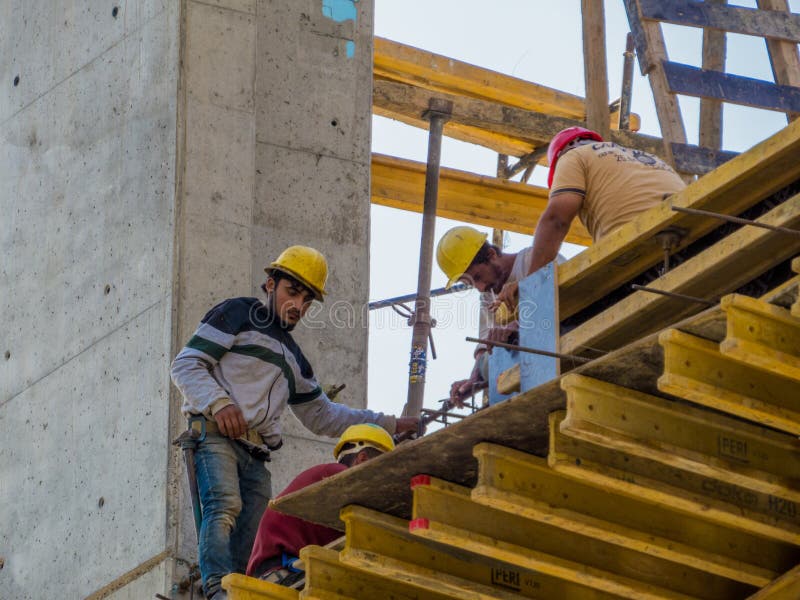 Construction Workers editorial photography. Image of metal - 159033762