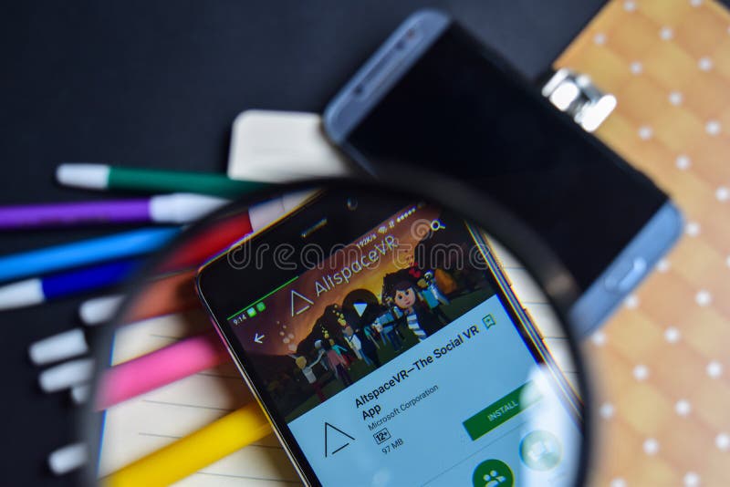 AltspaceVR-the Social VR App in Magnifying on Smartphone Screen ...