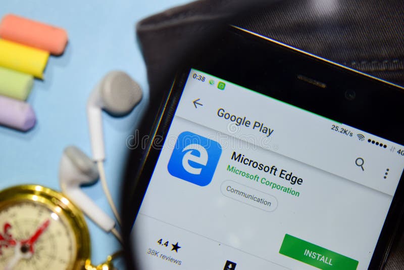 Microsoft Edge Dev App with Magnifying on Smartphone Screen Editorial ...