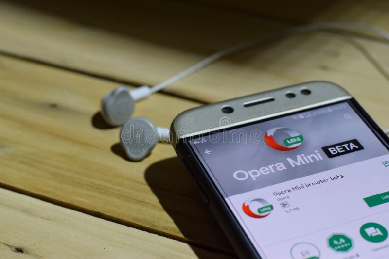 Opera Mini Browser Beta Dev Application on Smartphone Screen Editorial ...