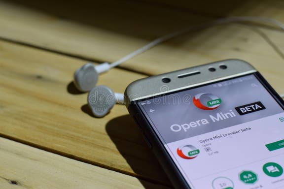 Opera Mini Browser Beta Dev Application on Smartphone Screen Editorial ...