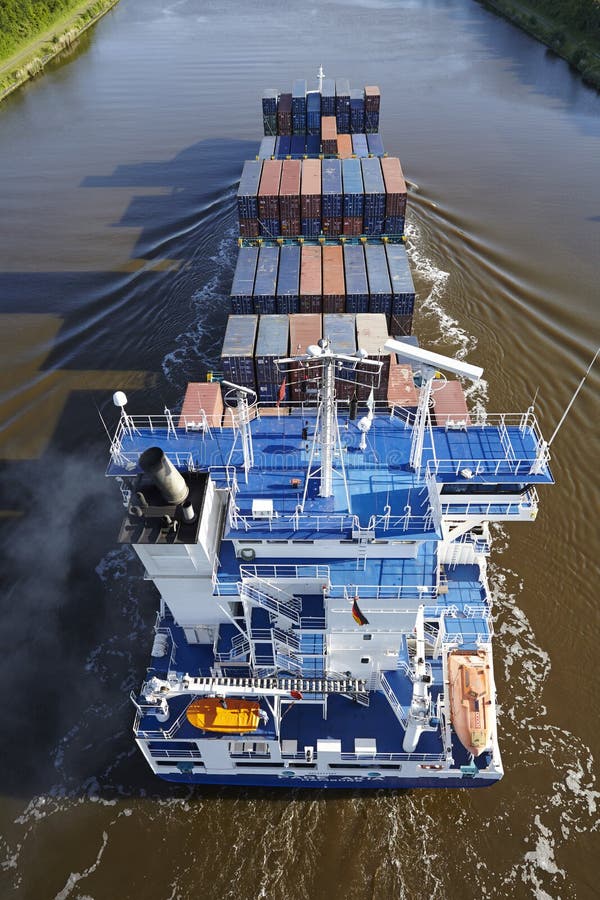 Beldorf - Nave Portacontainer a Kiel Canal Fotografia Editoriale ...