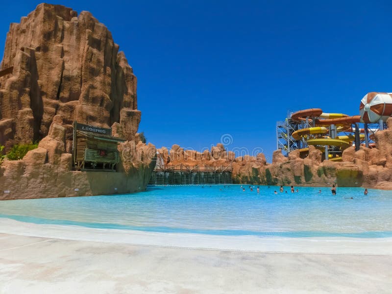 129 Theme Park Wave Pool Stock Photos - Free & Royalty-Free Stock ...