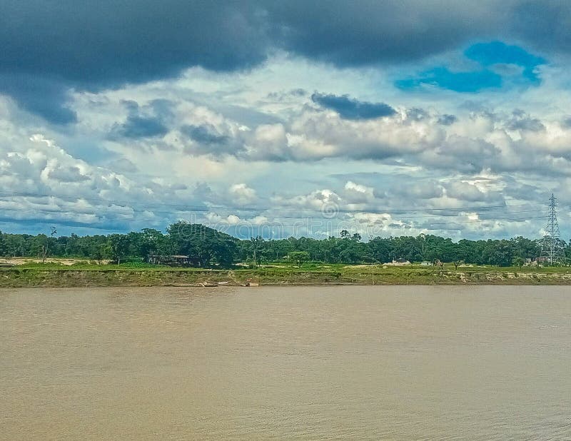 Beleza do rio brahmaputra imagem de stock. Imagem de brahmaputra ...