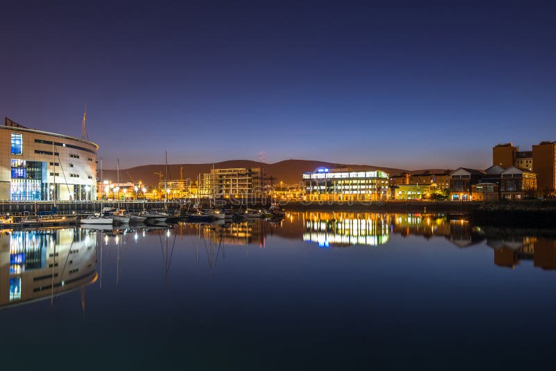 Belfast at night stock image. Image of kingdom, northern - 57181043