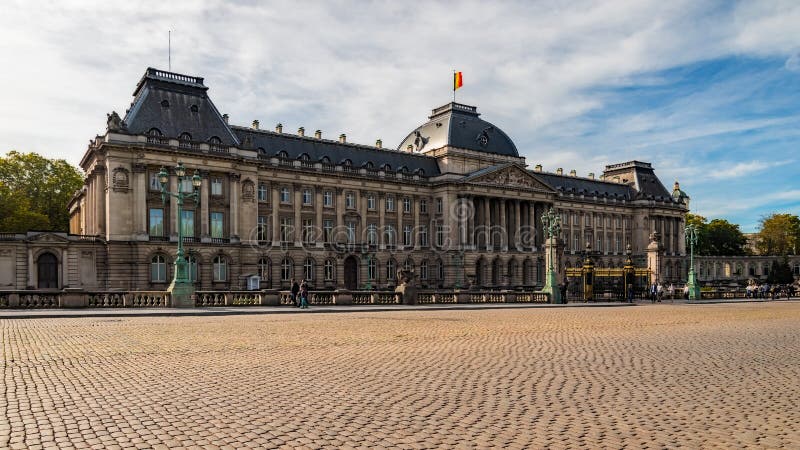 Belgium - Royal Palace Full View - Brussels Editorial Photo - Image of ...