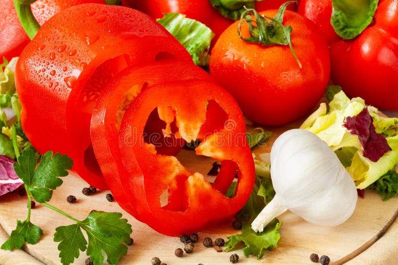 Bell pepper tomato stock photo. Image of lettuce, bell - 153579812
