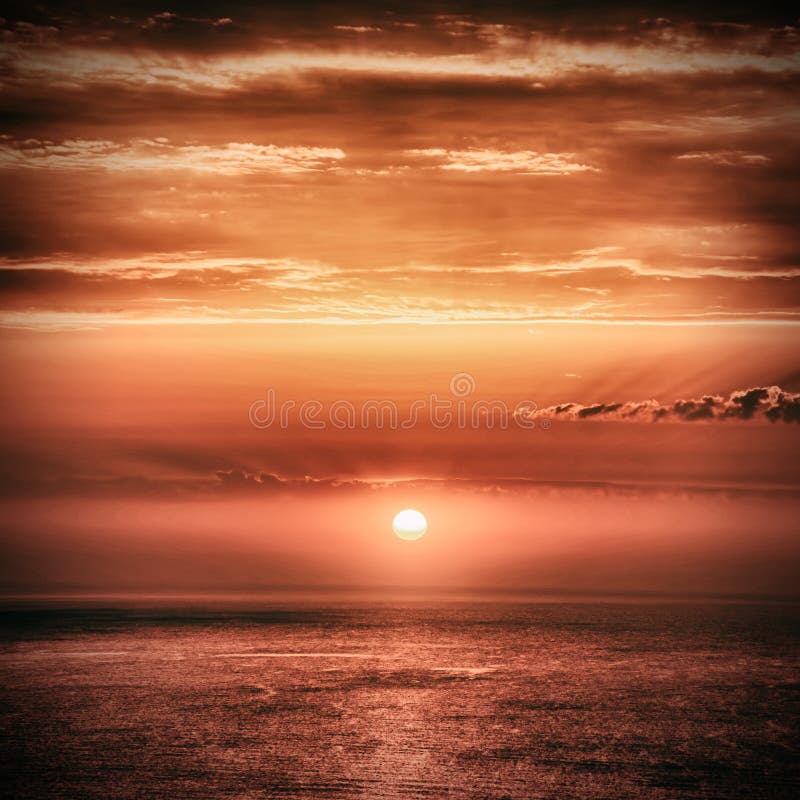 Bella alba immagine stock. Immagine di litorale, nube - 42381327