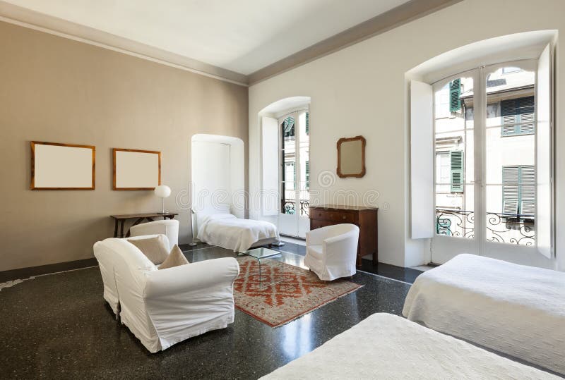 Bellissima Camera D'albergo Fotografia Stock - Immagine di classico ...