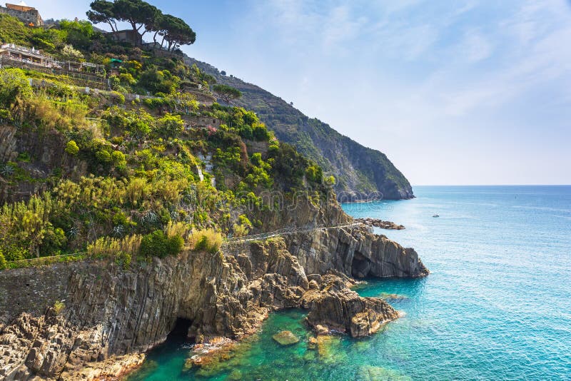 Bella Linea Costiera Del Mar Ligure Fotografia Stock - Immagine di ...