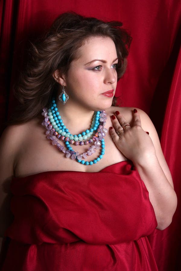 Ritratto Di Bella Ragazza Con Una Bella Pelle Delicata Fertile Immagine ...