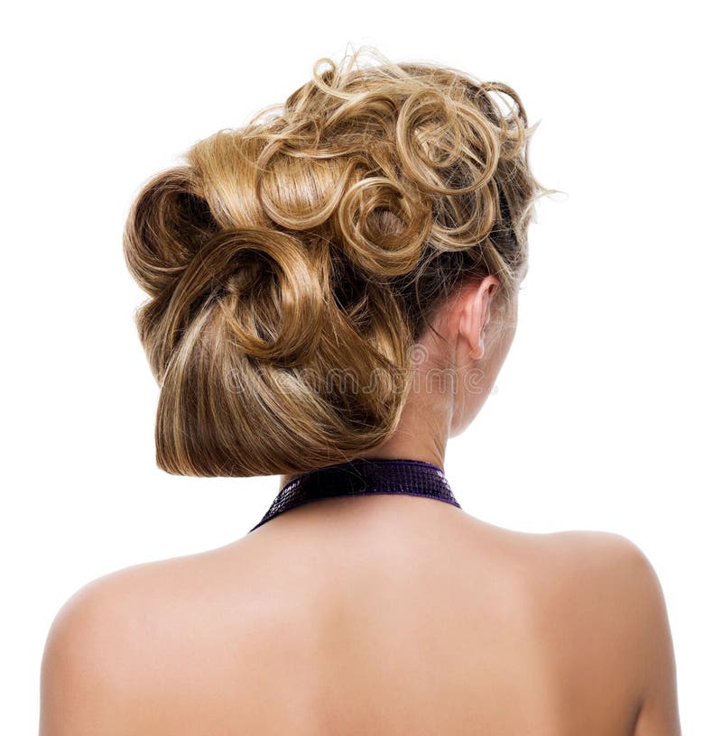 Belle coiffure de mariage image stock. Image du bouclé - 13774965