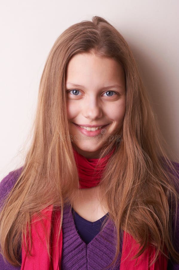 Belle Fille De Ladolescence Mignonne Photo Stock Image Du Rêver