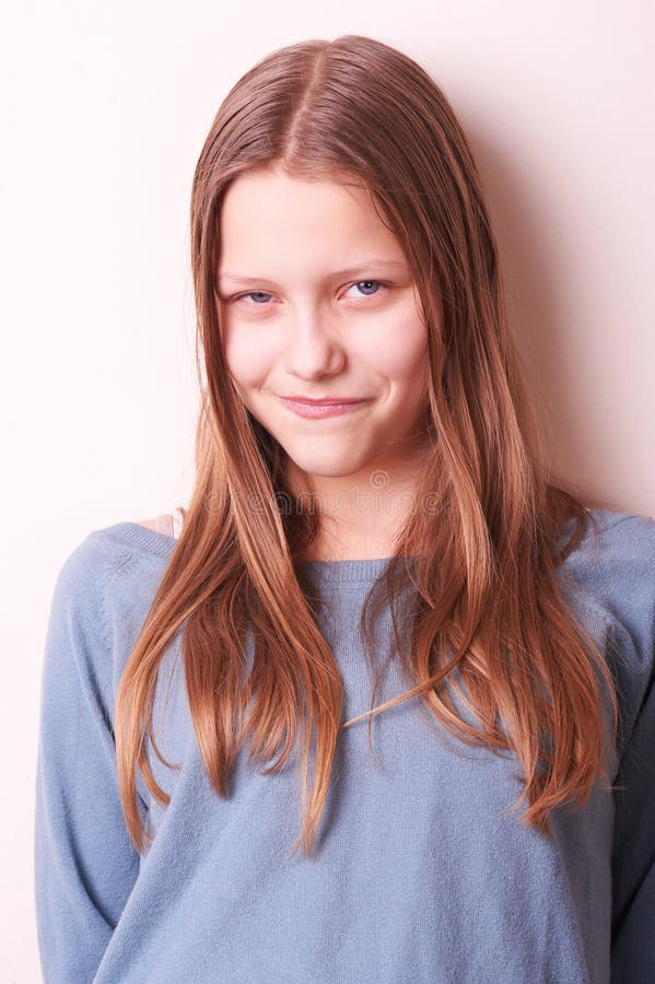 Belle Fille De Ladolescence Mignonne Photo Stock Image Du Joyeux