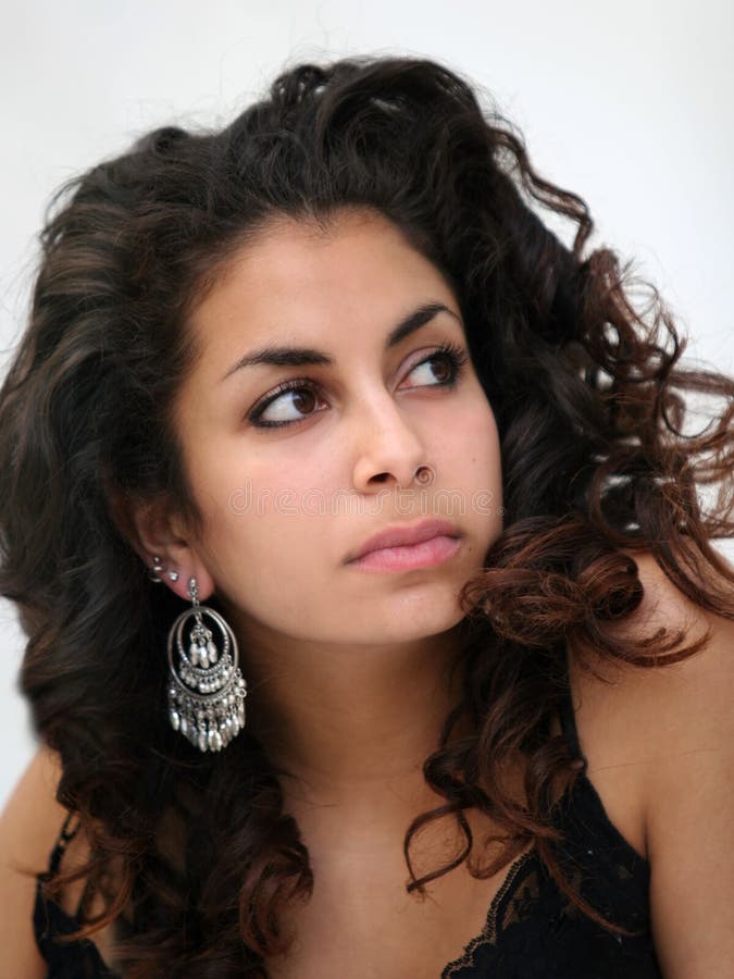 Belle Fille Du Moyen Orient Photo Stock Image Du Beau Féminité 327690