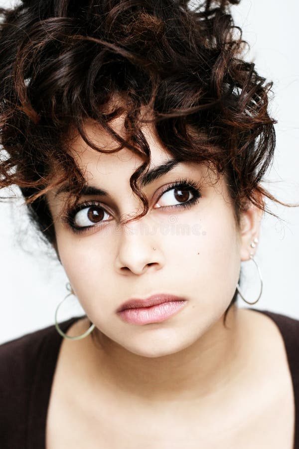 Belle Fille Du Moyen Orient Photo Stock Image Du Féminité Expressif