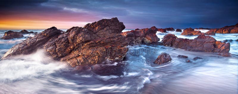 Belleza rugosa imagen de archivo. Imagen de cubo, agua - 23681129