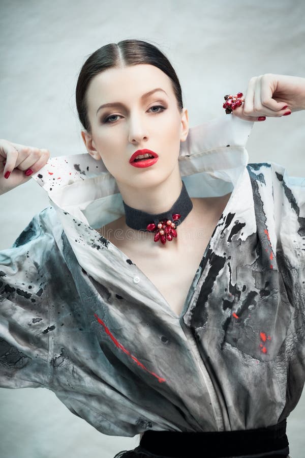 Bellezza alla moda fotografia stock. Immagine di sano - 29585220