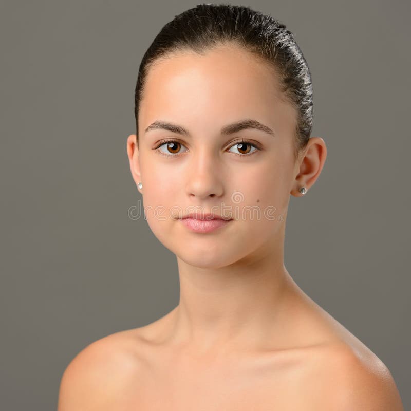 Bellezza Nuda Di Cura Di Pelle Delle Spalle Delladolescente Fotografia