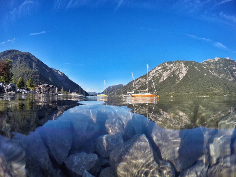 Bello Lago Achensee Nel Tirolo, Austria Fotografia Stock - Immagine di ...