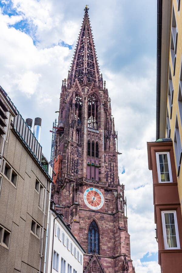Belltower De Freiburg Im Brisgau Imagem de Stock - Imagem de monumento ...