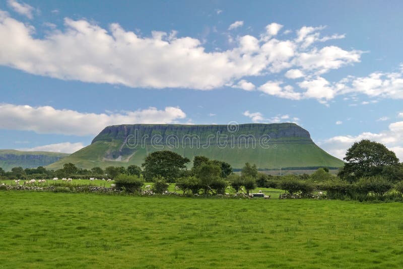 Benbulben stock image. Image of mountains, outdoors, travel - 5285419