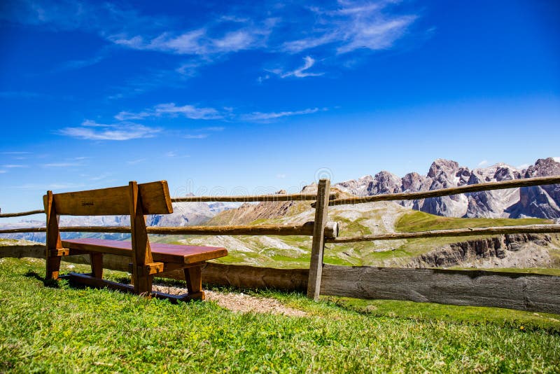 Bench with mountain view stock image. Image of hike - 117508769
