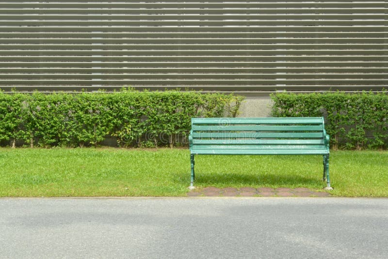 Bench Picture. Image: 1206225