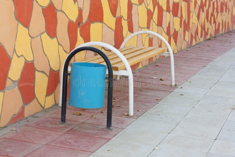 Bench with urn stock image. Image of garden, bench, fall - 21726479