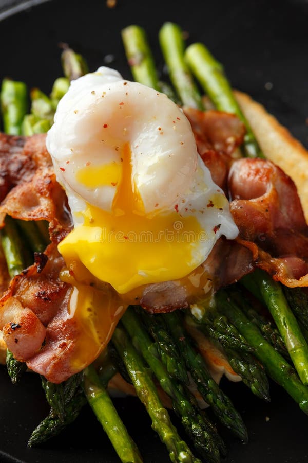 Benedict Poached Duck Egg with Crispy Bacon and Fried Asparagus on ...