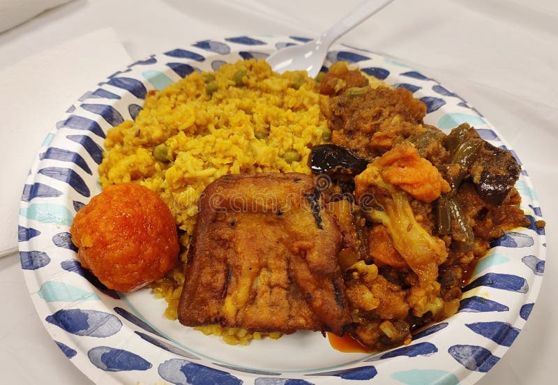 Durga Puja Traditional Bhog Stock Image - Image of meal, paper: 341904045