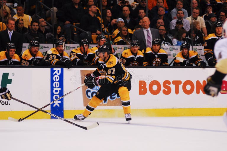 Benoit Pouliot Boston Bruins Editorial Photography - Image of boston ...